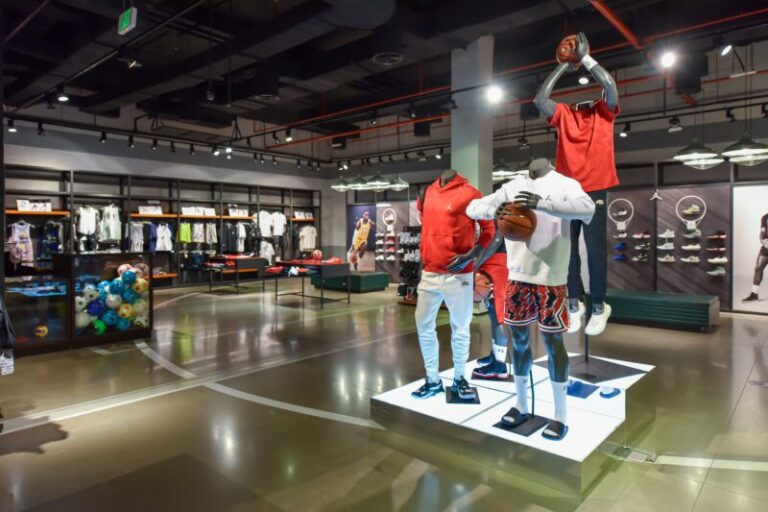 Nike: Sportswear & Performance Footwear | City Center Doha